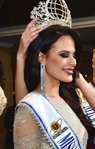 Miss Mundo Colombia, Andrea Romero, Embajadora De Las Artesanías Nacionales