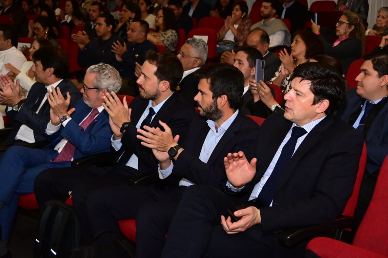Superintendencia De Industria Y Comercio Premió A Los Seis Mejores ...